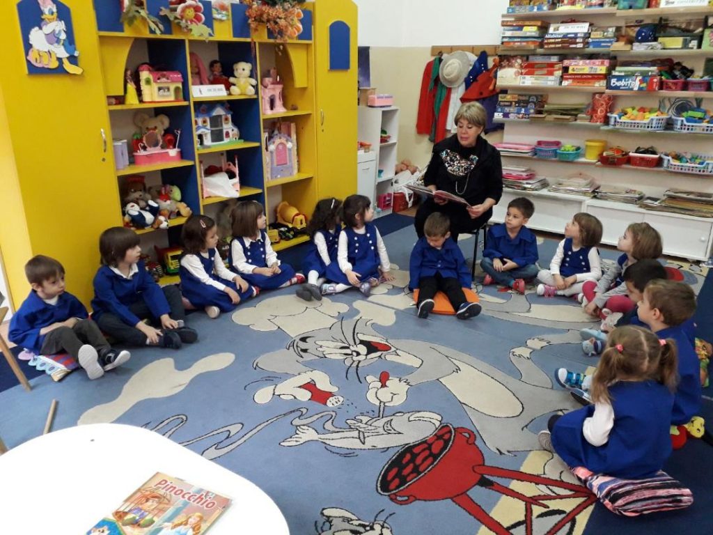 Scoala Palade Ploiesti – " Şcoala este o clădire între pereții căreia ...